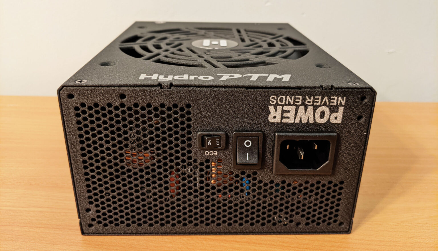FSP Hydro PTM Pro 1000W - PSU Review – GND-Tech